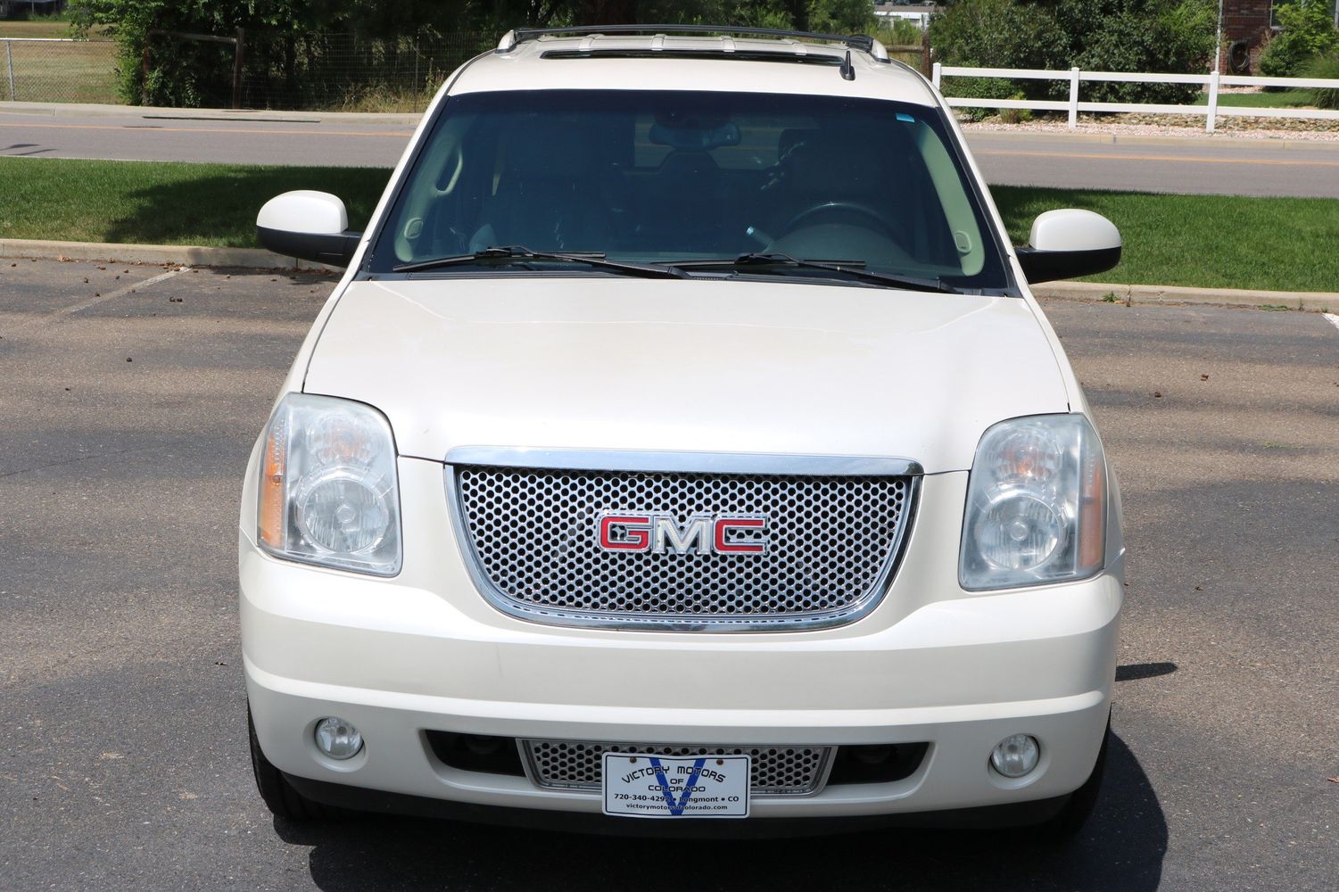 2009 GMC Yukon Denali | Victory Motors of Colorado