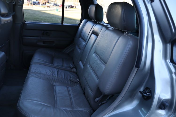 2003 Nissan Pathfinder SE | Victory Motors of Colorado
