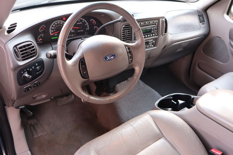 2003 Ford F-150 Photos