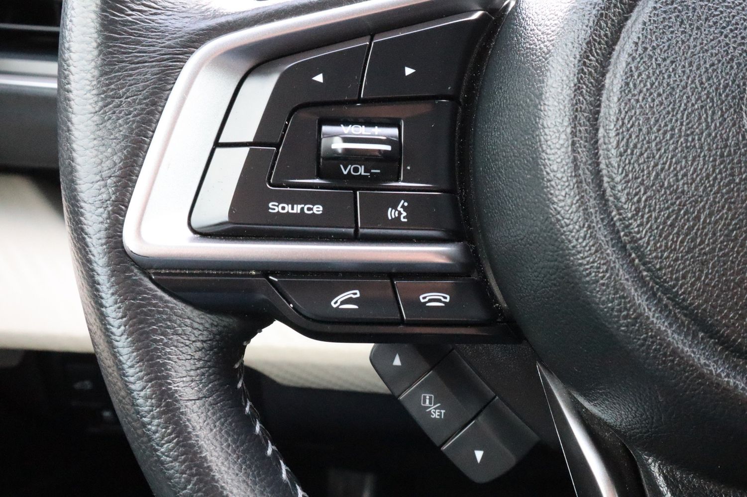 2019 Subaru Ascent Premium 7-Passenger | Victory Motors of Colorado