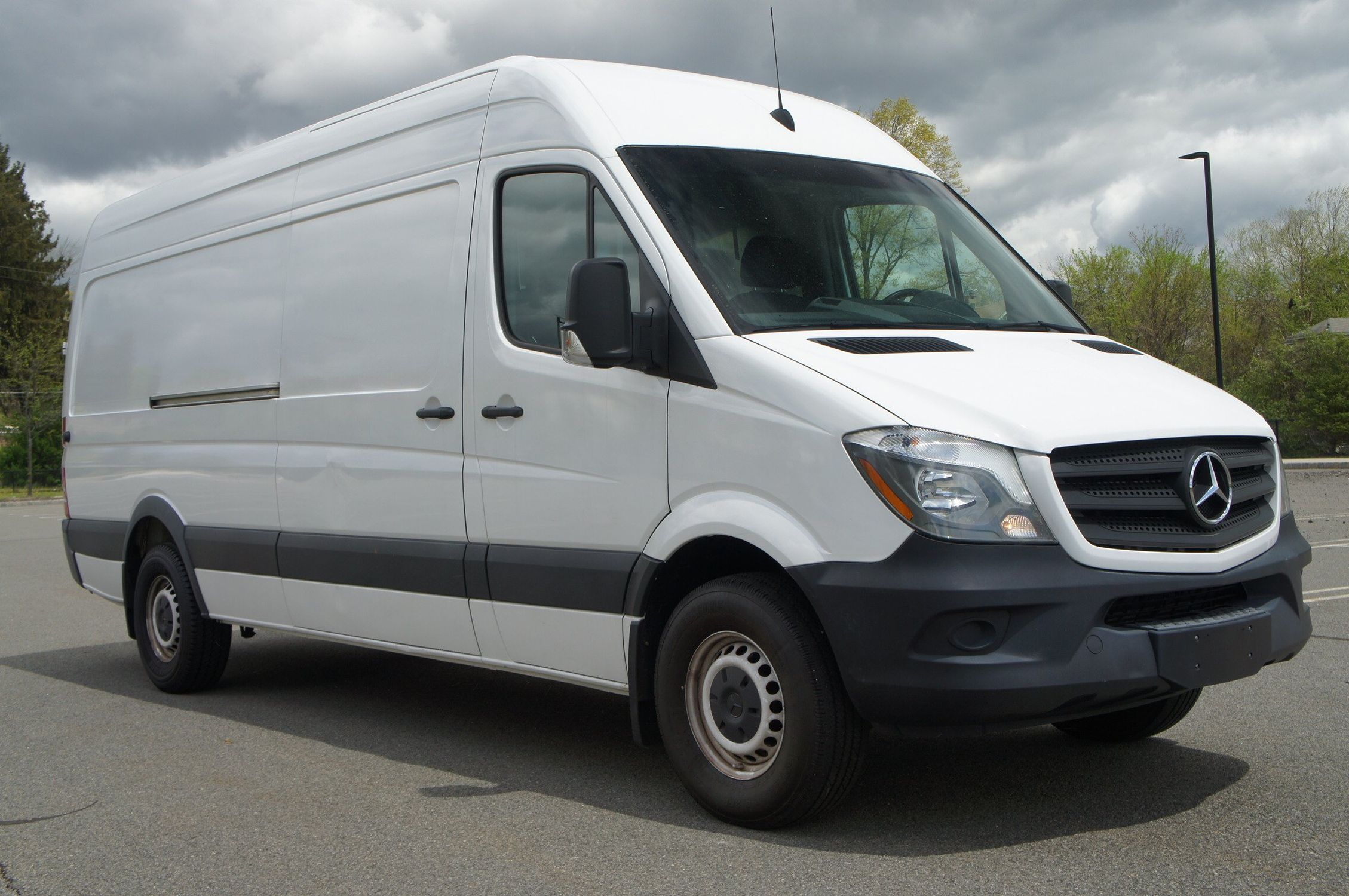 2014 Freightliner Sprinter Cargo 2500 | Zoom Auto Group - Used Cars New ...