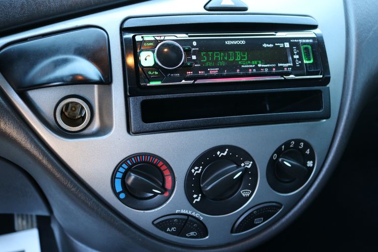 2003 Ford Focus ZX3 | Victory Motors of Colorado