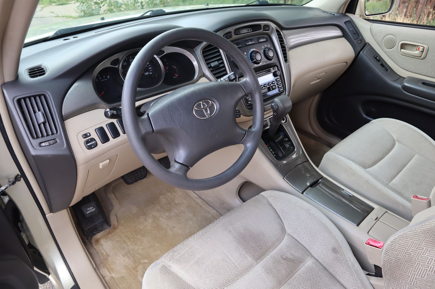 2003 Toyota Highlander Base | Victory Motors of Colorado