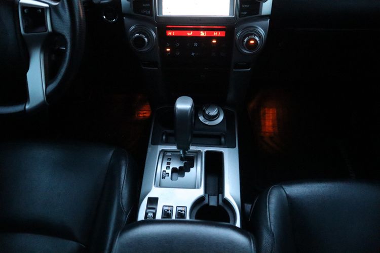 2010 Toyota 4Runner Limited | Victory Motors of Colorado