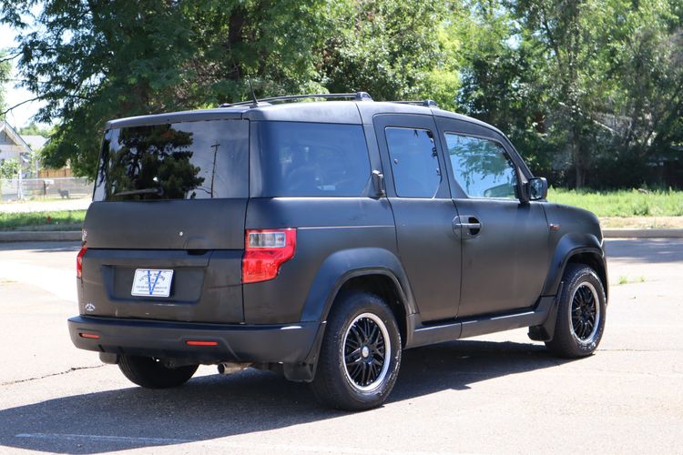 Flat Black Honda Element