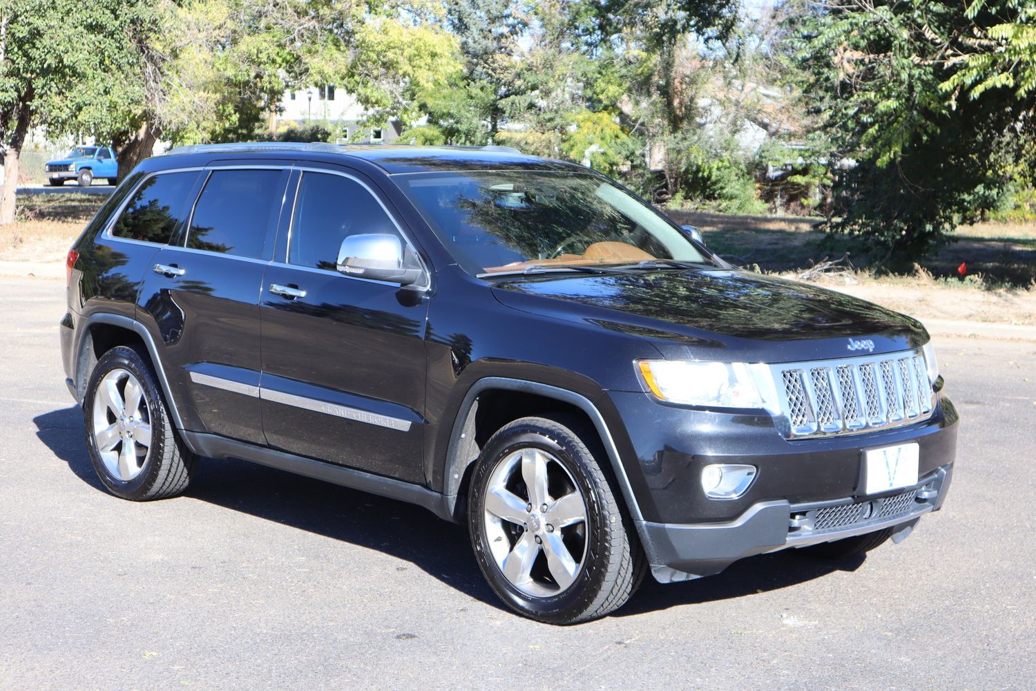 2012 Jeep Grand Cherokee Overland Summit | Victory Motors of Colorado
