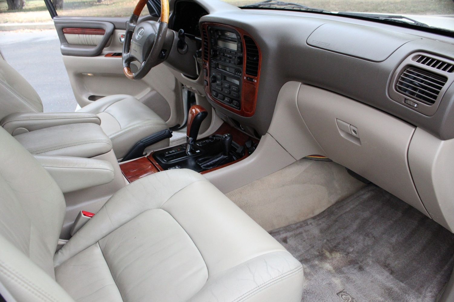 2001 Lexus LX 470 Base | Victory Motors of Colorado