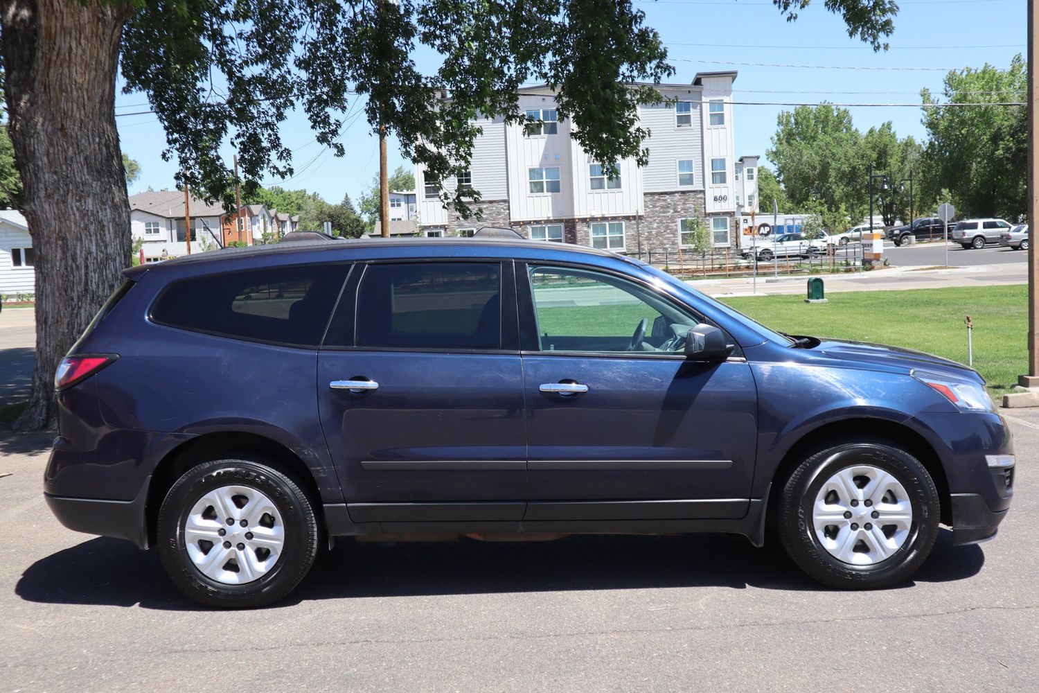 2015 Chevrolet Traverse LS | Victory Motors of Colorado