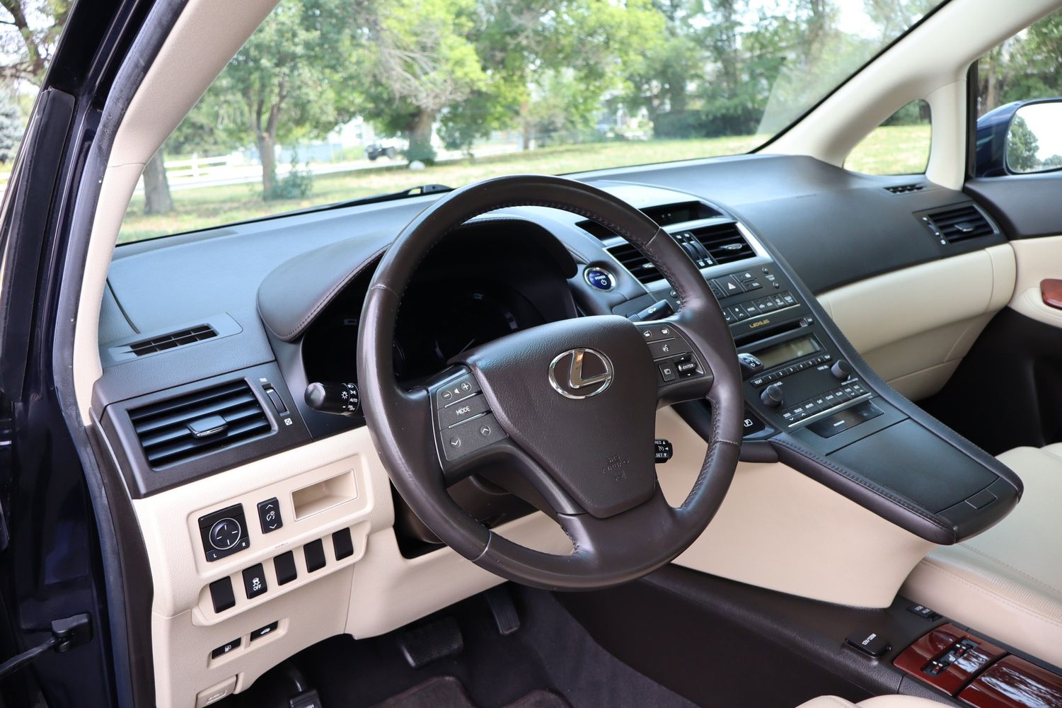 2010 Lexus HS 250h Base | Victory Motors of Colorado