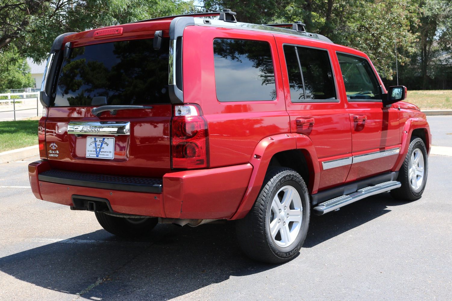 2010 Jeep Commander Limited | Victory Motors of Colorado