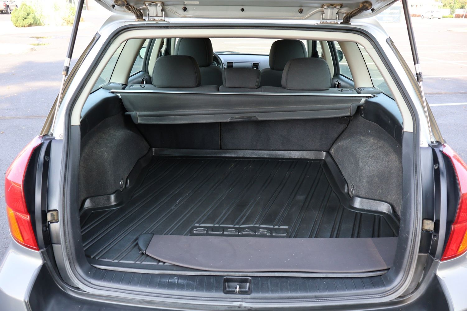 2007 Subaru Outback 2.5i Basic | Victory Motors of Colorado