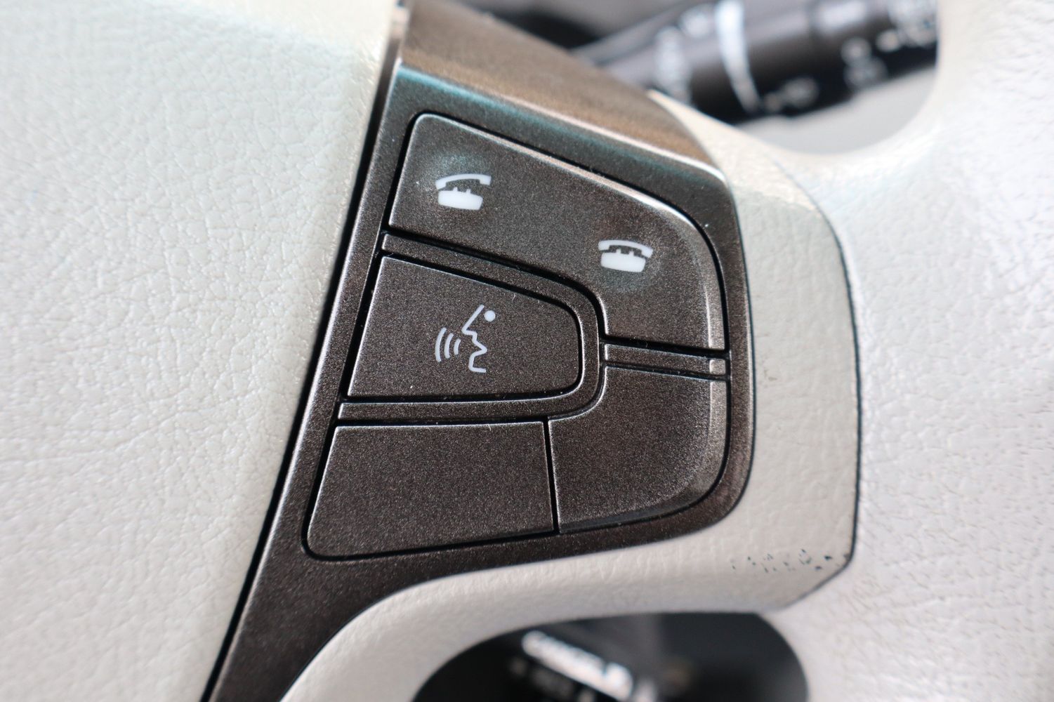 2012 Toyota Sienna LE 8-Passenger | Victory Motors of Colorado