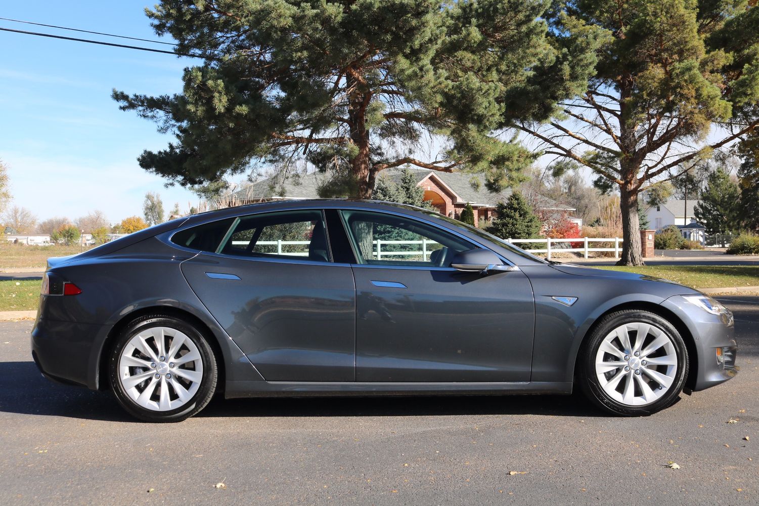2016 Tesla Model S 75D | Victory Motors of Colorado