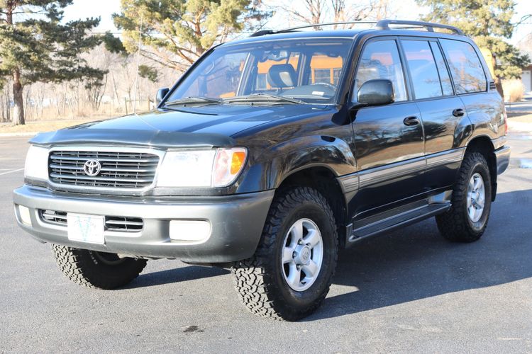 2000 Toyota Land Cruiser | Victory Motors of Colorado