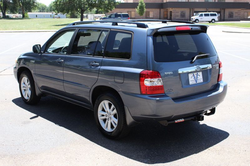 2007 Toyota Highlander Hybrid Photos