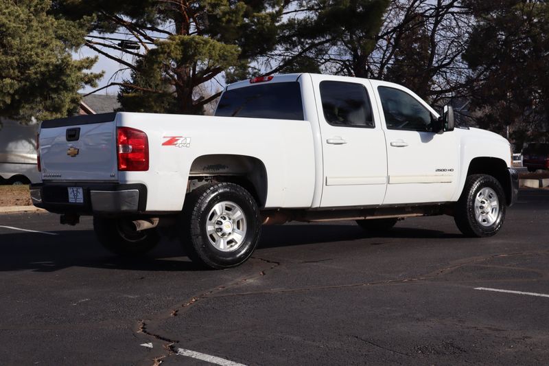 2010 Chevrolet Silverado 2500HD Photos