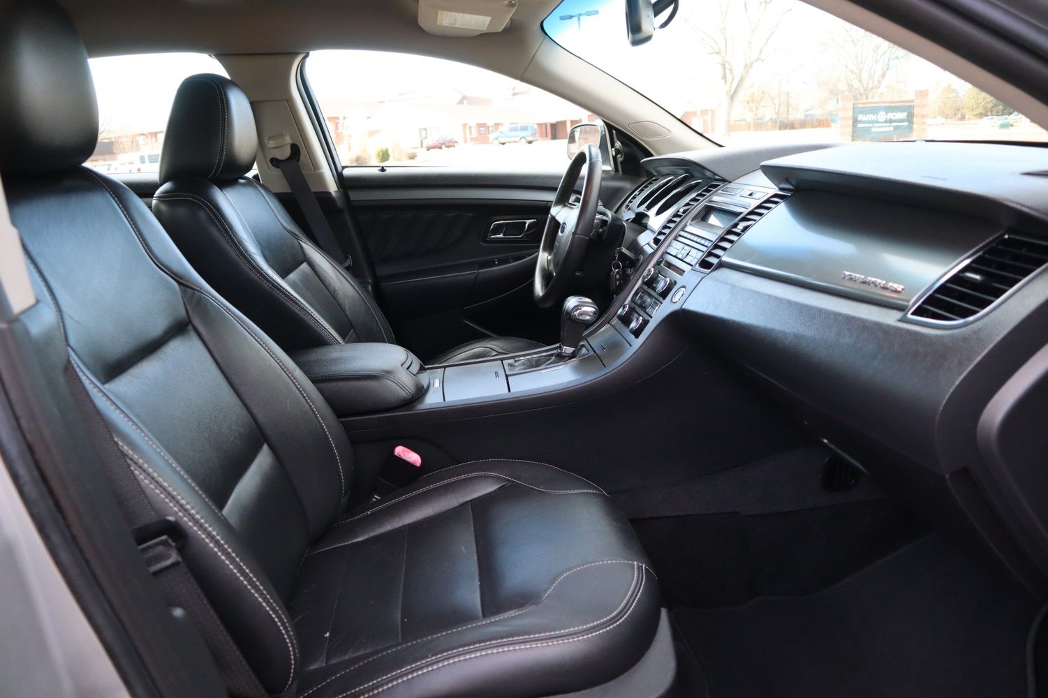 2012 Ford Taurus SEL | Victory Motors of Colorado