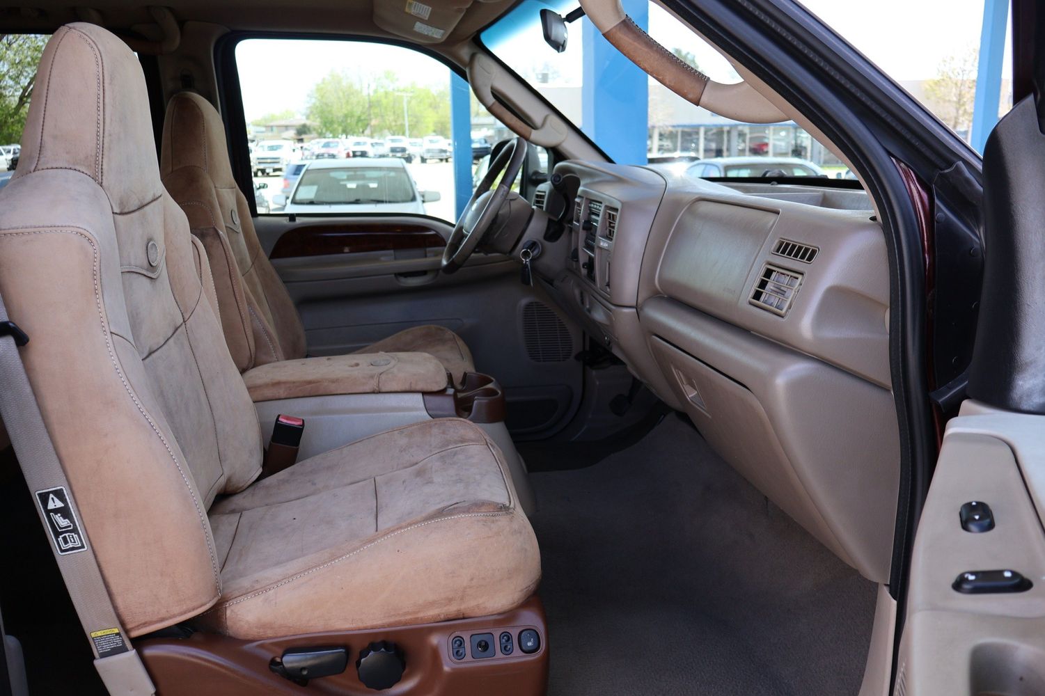 2003 Ford F-250 Super Duty Lariat | Victory Motors of Colorado