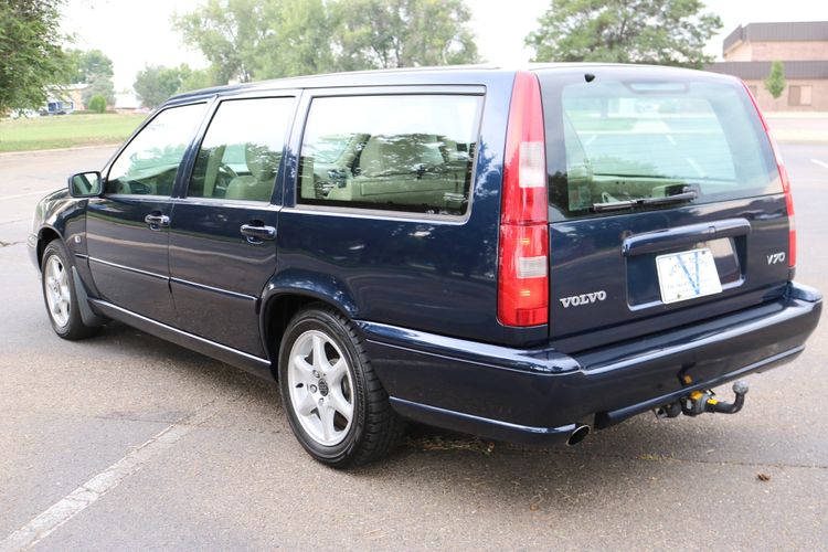 2000 Volvo V70 | Victory Motors of Colorado