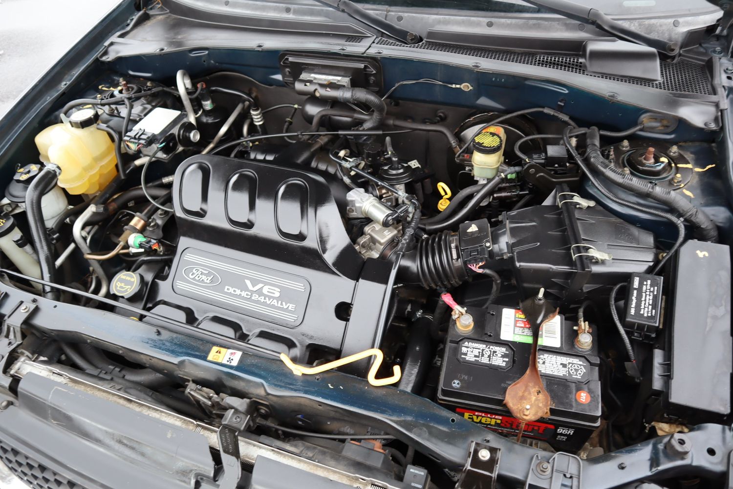 2001 Ford Escape XLT | Victory Motors of Colorado