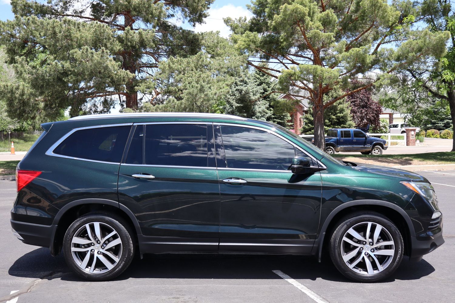 2016 Honda Pilot Elite | Victory Motors of Colorado