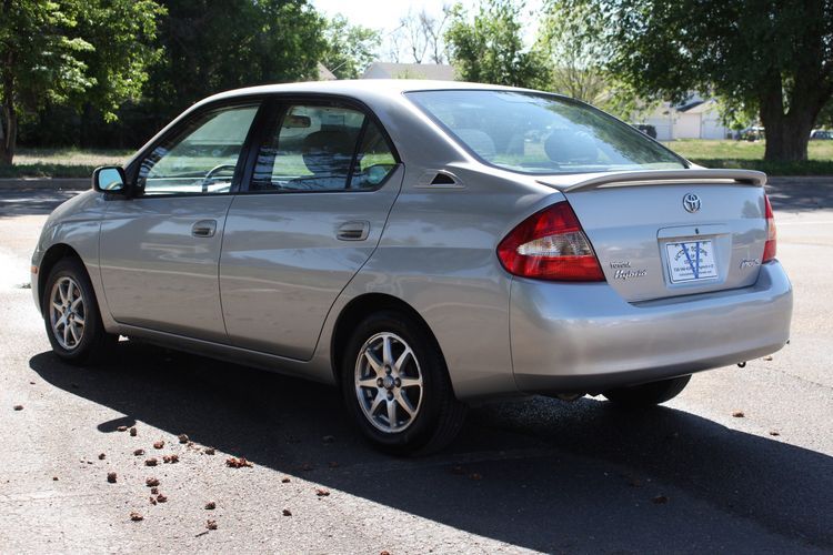 2001 Toyota Prius | Victory Motors of Colorado