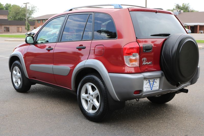 2002 Toyota RAV4 Photos