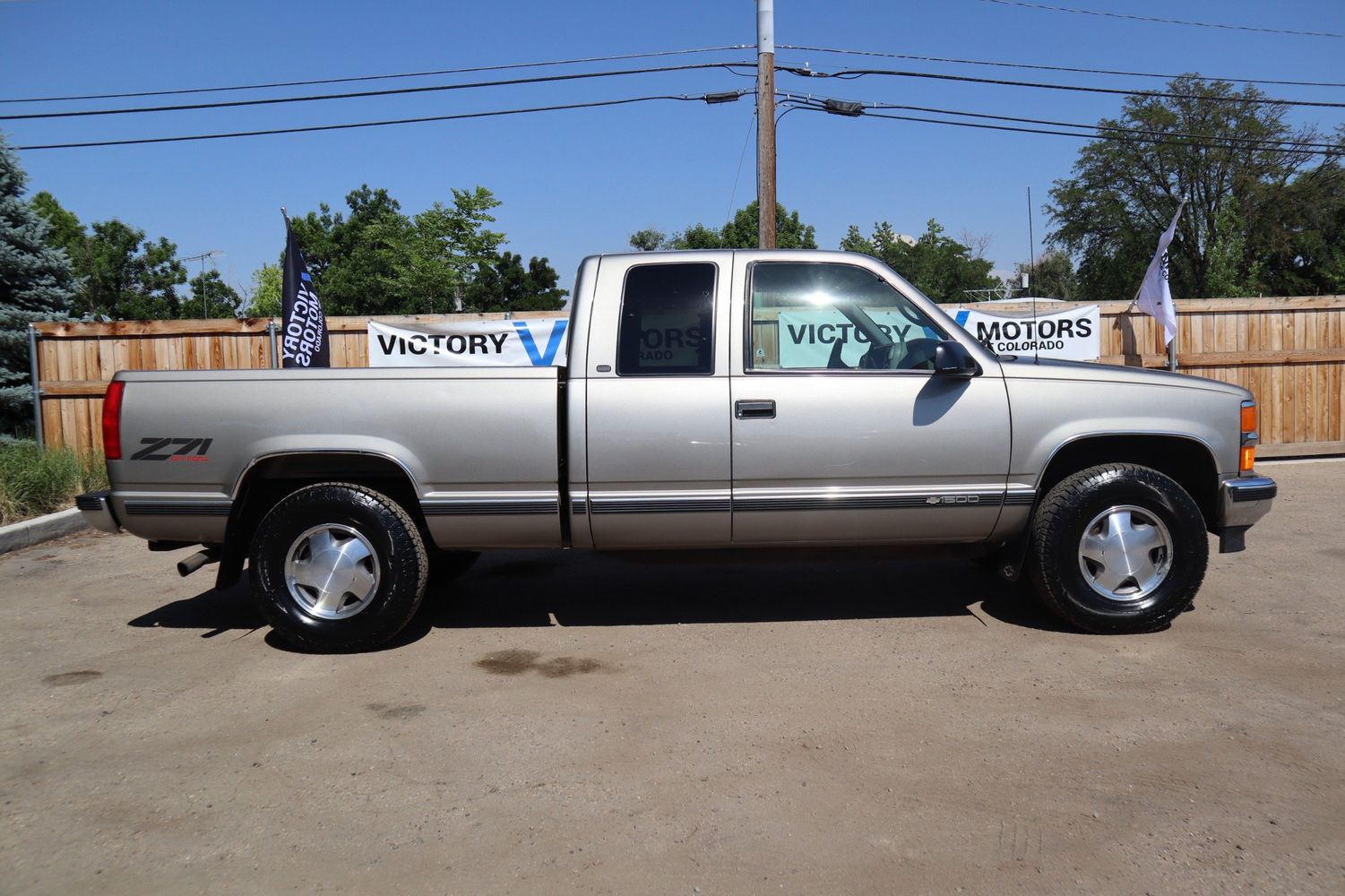 1998 Chevrolet C/K 1500 Series K1500 Cheyenne | Victory Motors of Colorado