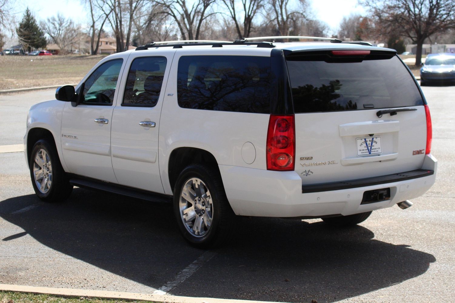 2009 GMC Yukon XL SLT 1500 | Victory Motors of Colorado