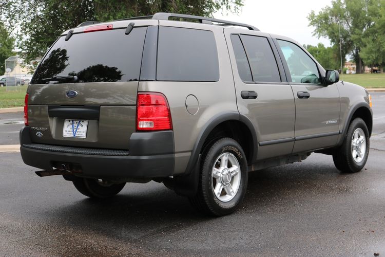 2004 Ford Explorer XLS | Victory Motors of Colorado