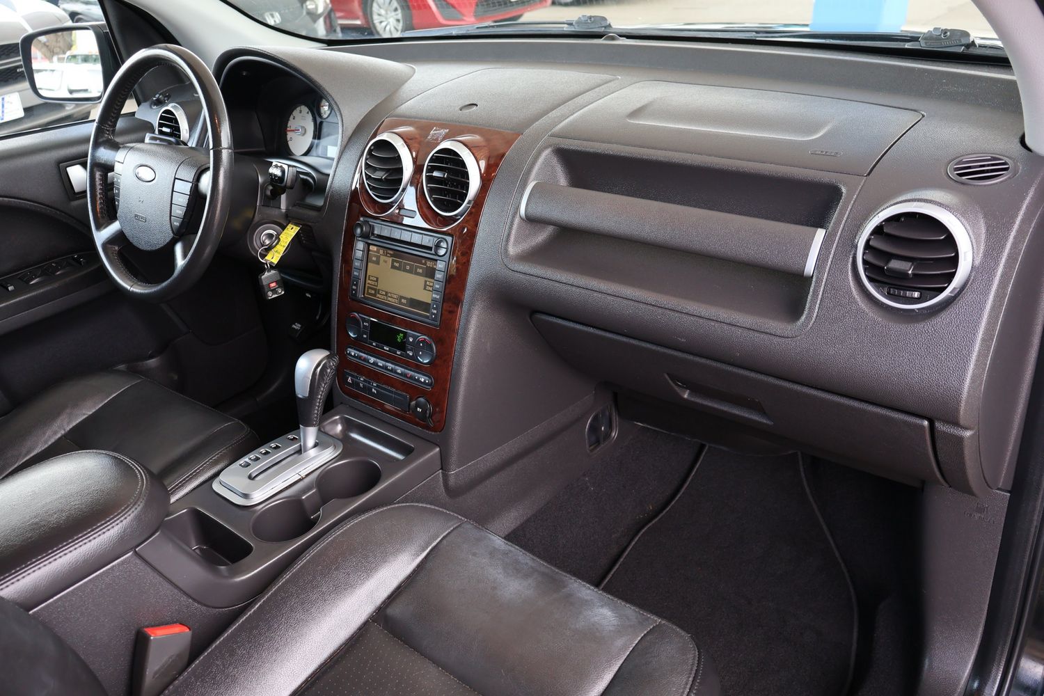 2006 Ford Freestyle Limited | Victory Motors of Colorado