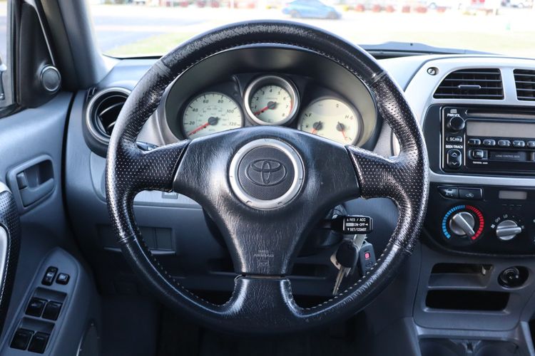 2002 Toyota RAV4 | Victory Motors of Colorado