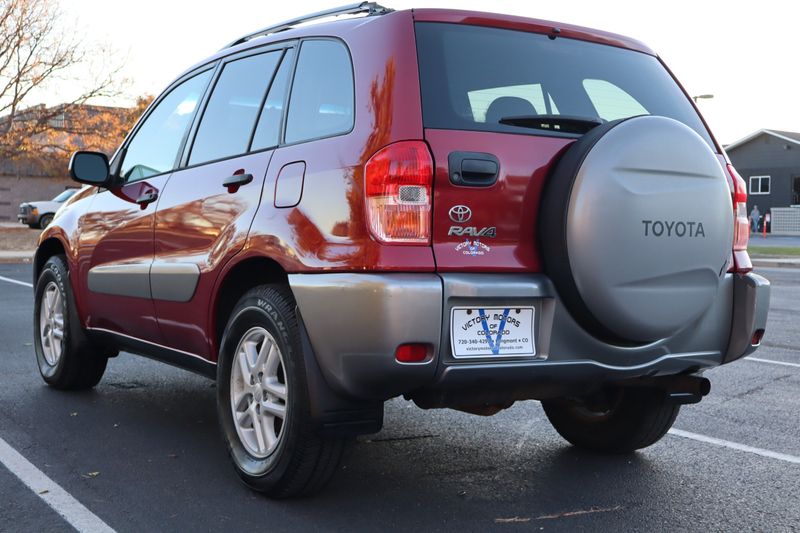 2002 Toyota RAV4 Photos