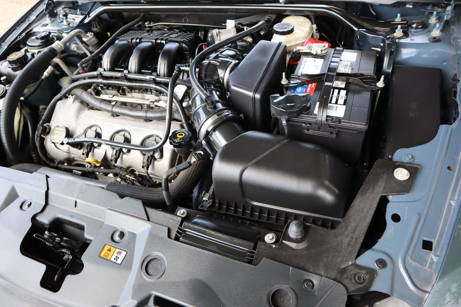 2010 Ford Taurus Limited | Victory Motors of Colorado