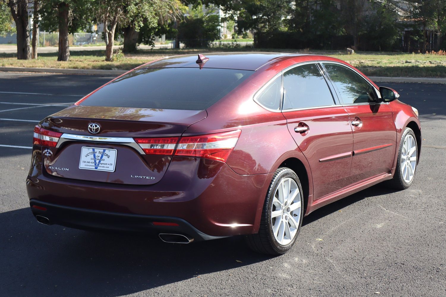 2015 Toyota Avalon Limited | Victory Motors of Colorado
