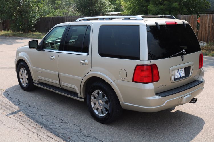 2004 Lincoln Navigator | Victory Motors of Colorado