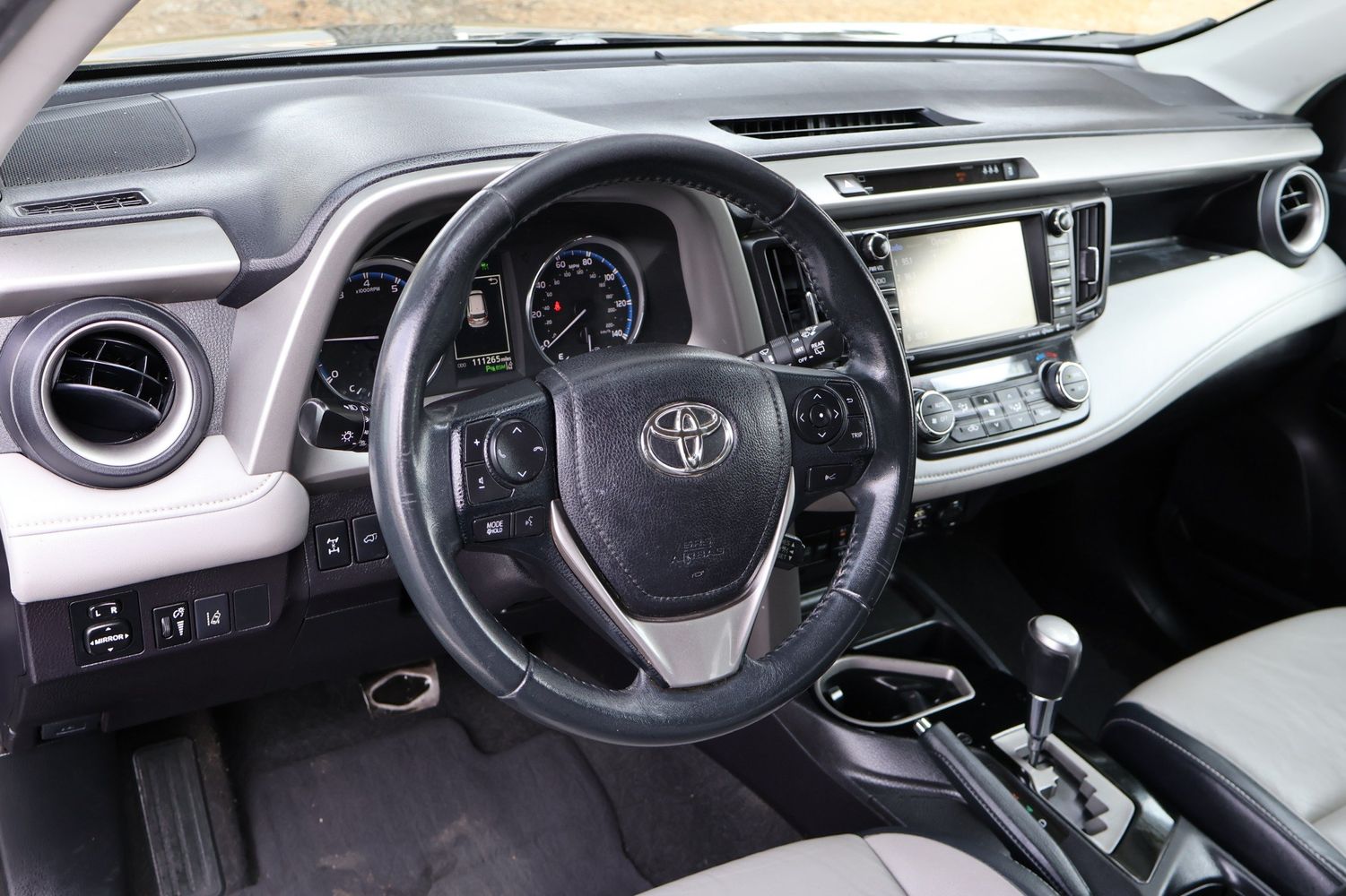 2017 Toyota RAV4 Limited | Victory Motors of Colorado