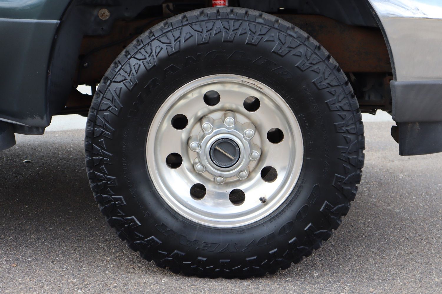 2004 Ford Excursion XLT | Victory Motors of Colorado