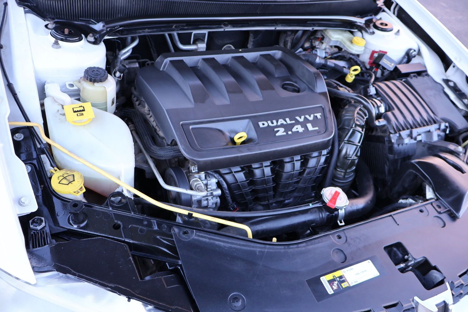 2014 Dodge Avenger SE | Victory Motors of Colorado