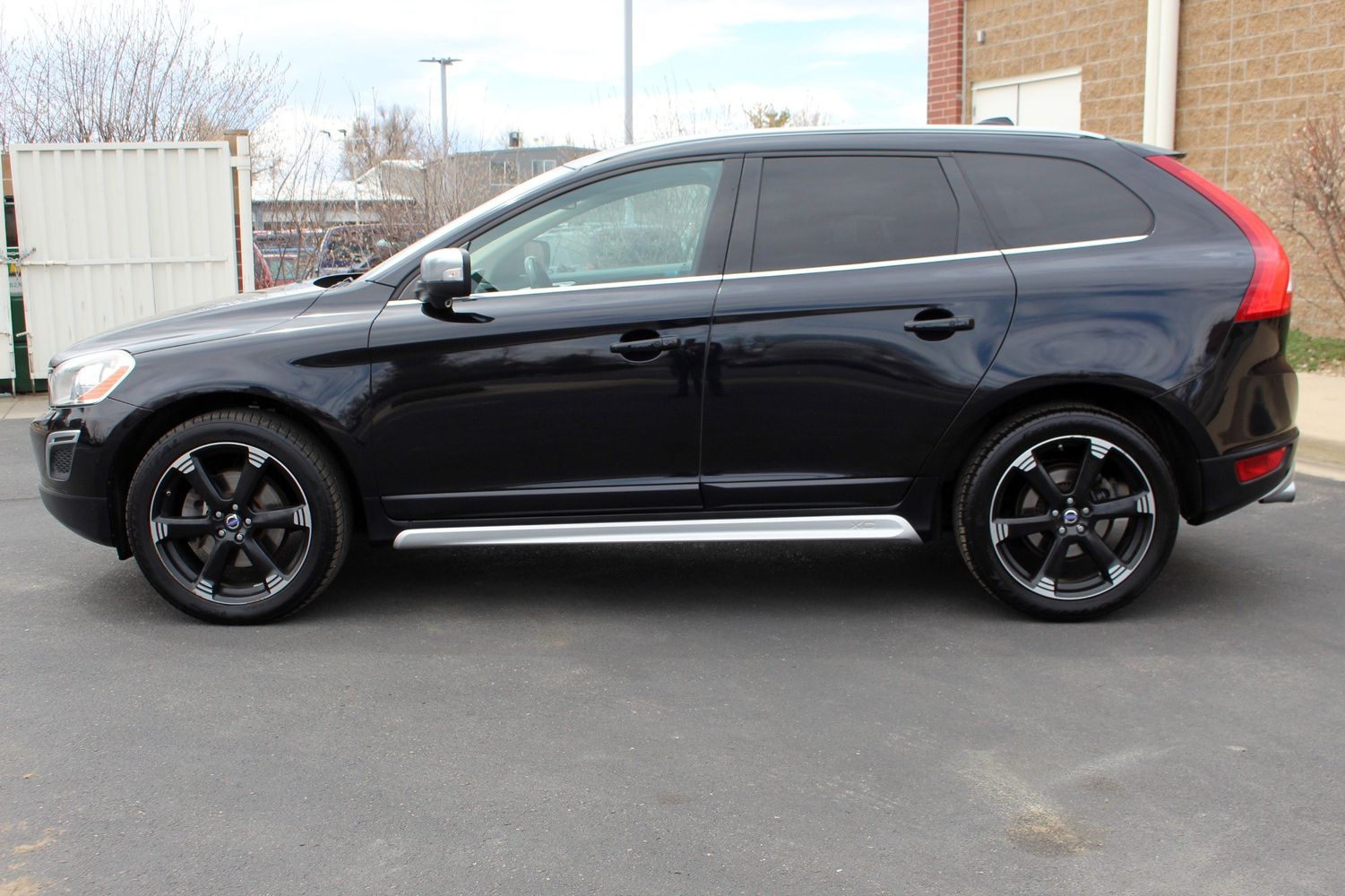 2012 Volvo XC60 T6 R-Design | Victory Motors of Colorado