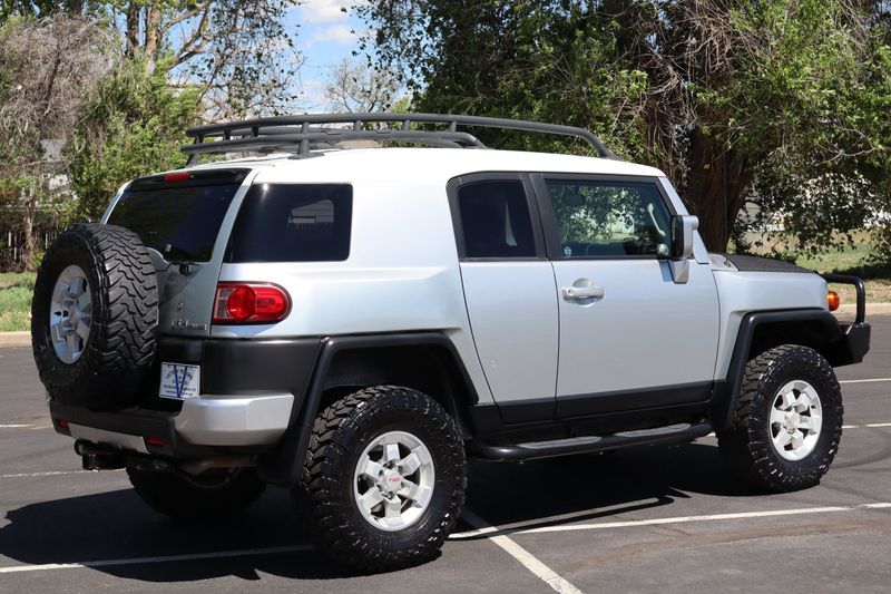 2007 Toyota FJ Cruiser Photos