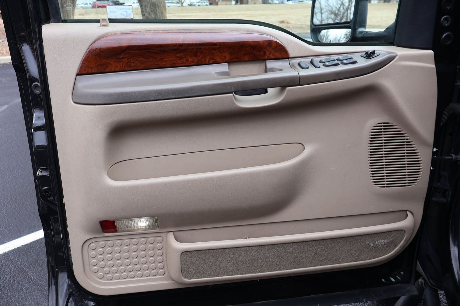 2001 Ford Excursion Limited | Victory Motors of Colorado