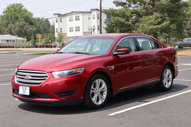 2018 Ford Taurus SEL | Victory Motors of Colorado