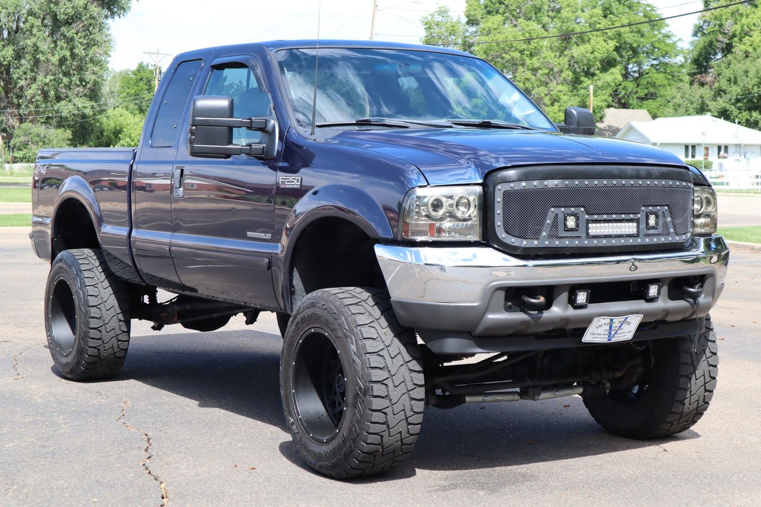 2002 Ford F-250 Super Duty XLT | Victory Motors of Colorado