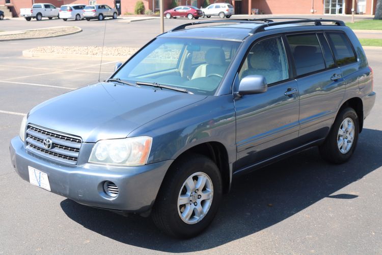 2003 Toyota Highlander AWD | Victory Motors of Colorado