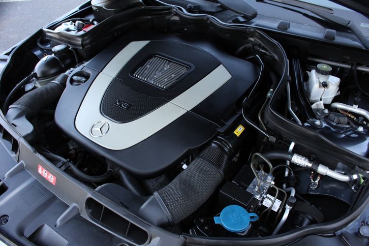 2009 Mercedes-Benz C-300 Sport 4MATIC | Victory Motors of Colorado