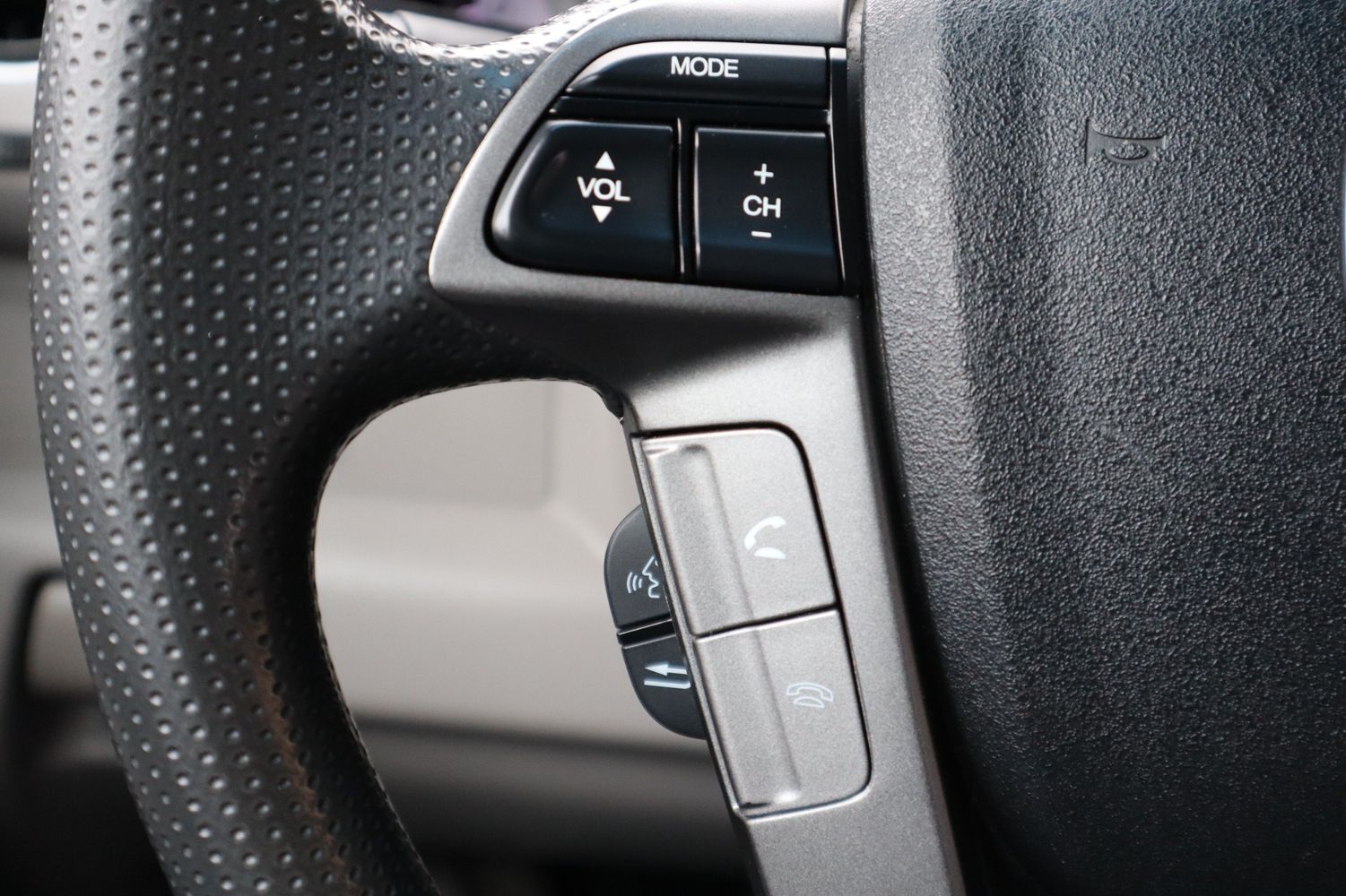 2014 Honda Pilot LX | Victory Motors of Colorado