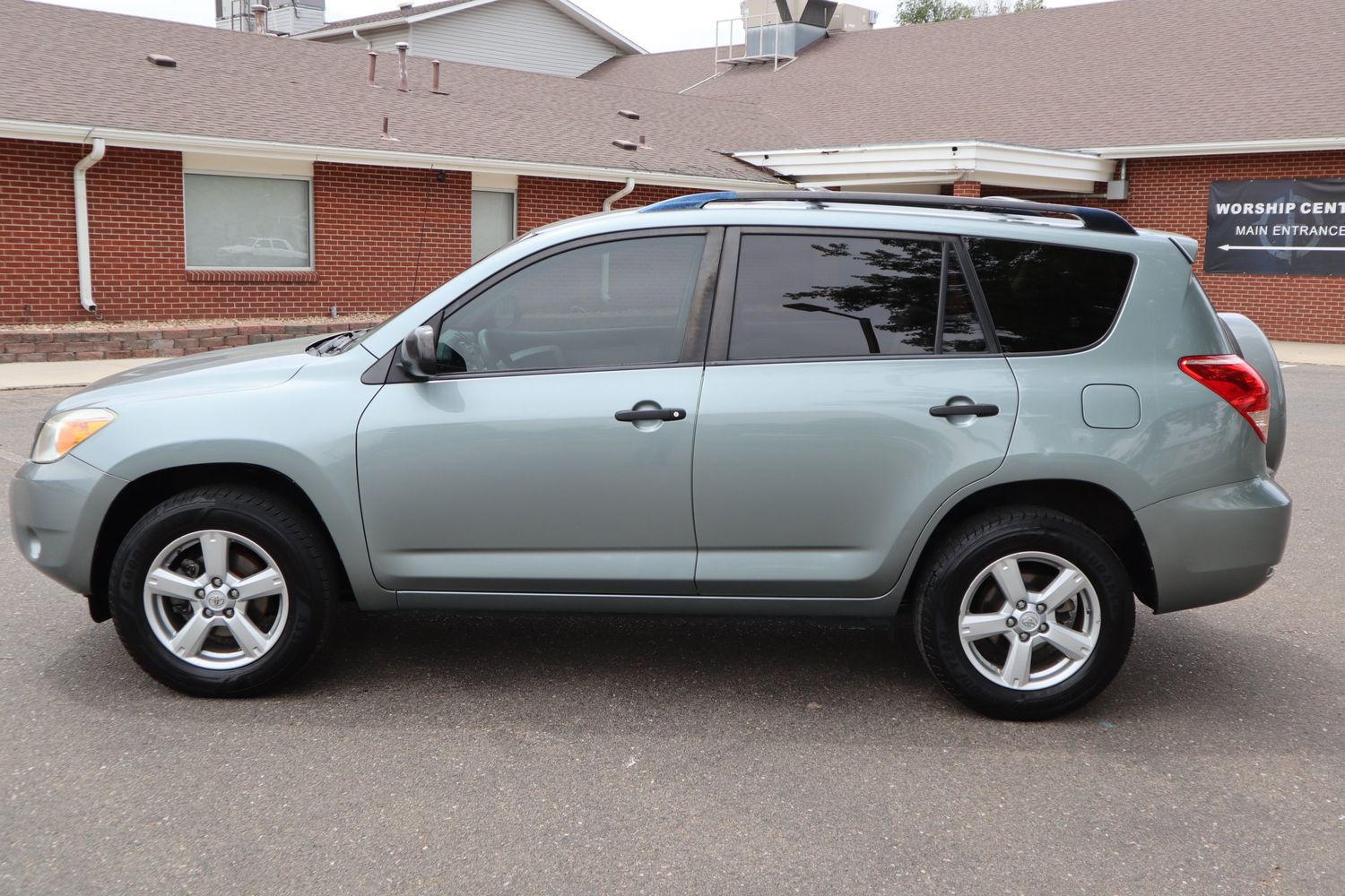 2007 Toyota RAV4 Base | Victory Motors of Colorado