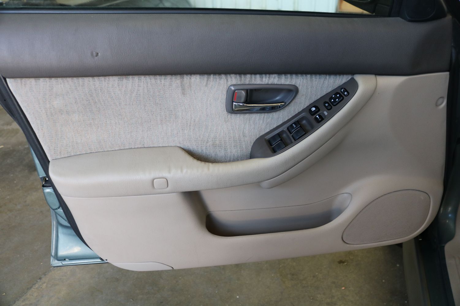 2001 Subaru Outback Wagon | Victory Motors of Colorado