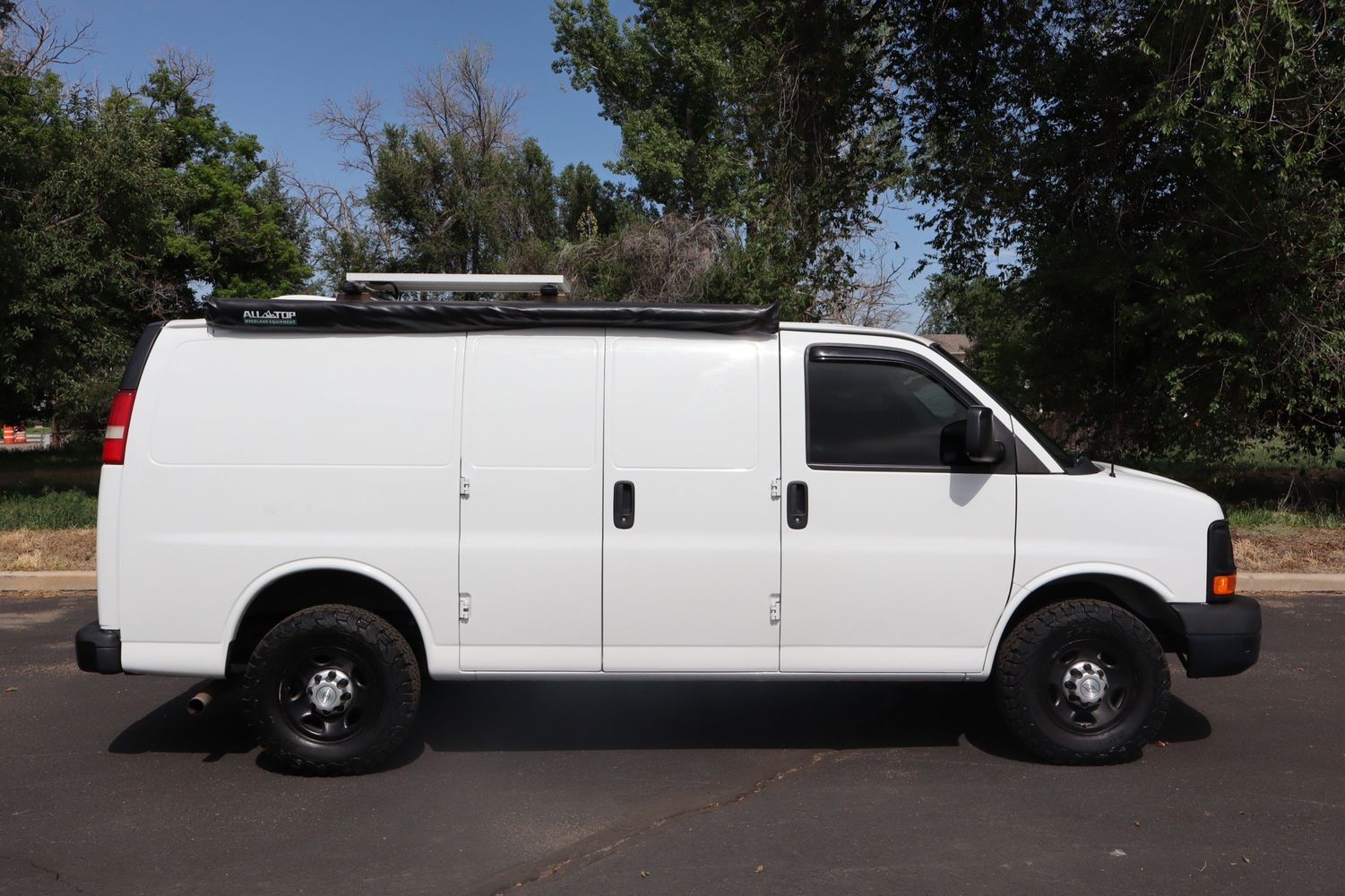 2015 Chevrolet Express Cargo 2500 | Victory Motors of Colorado
